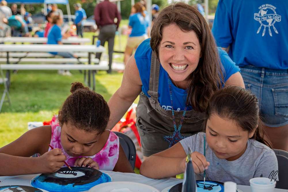 Offering a hand to those in need – Our Communities