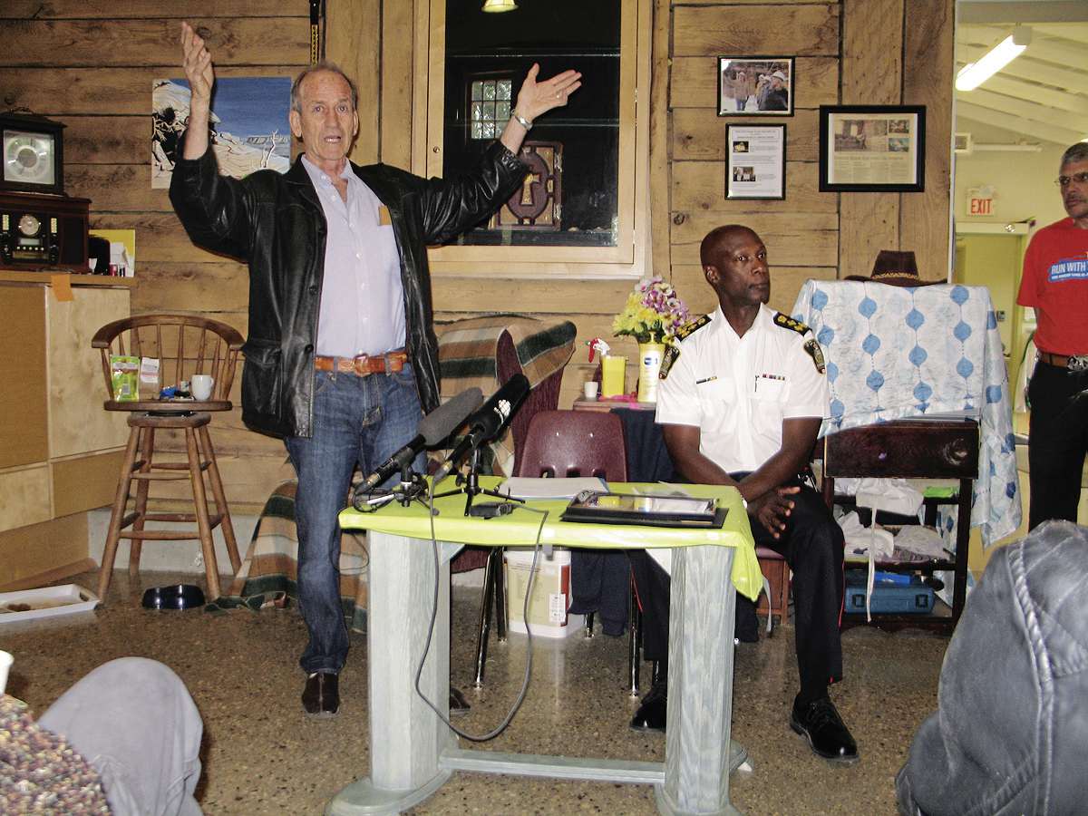 Warm farewell for Clunis – Our Communities