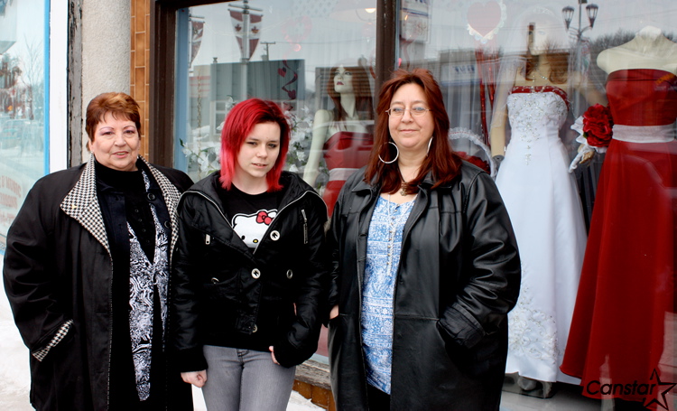 Neighbourhood getting ready for its close-up – Our Communities