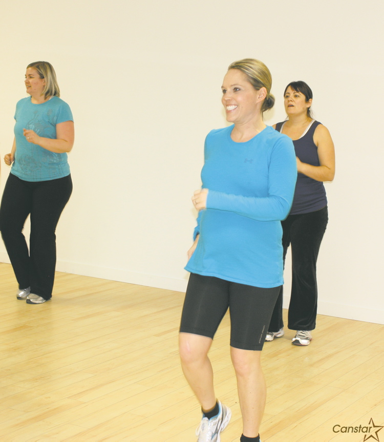 Expectant mothers keeping fit – Our Communities