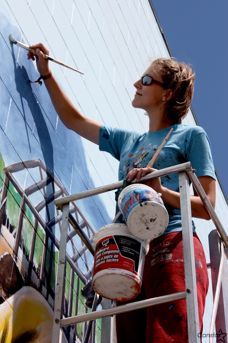 Artist brings building to life with mural – Our Communities