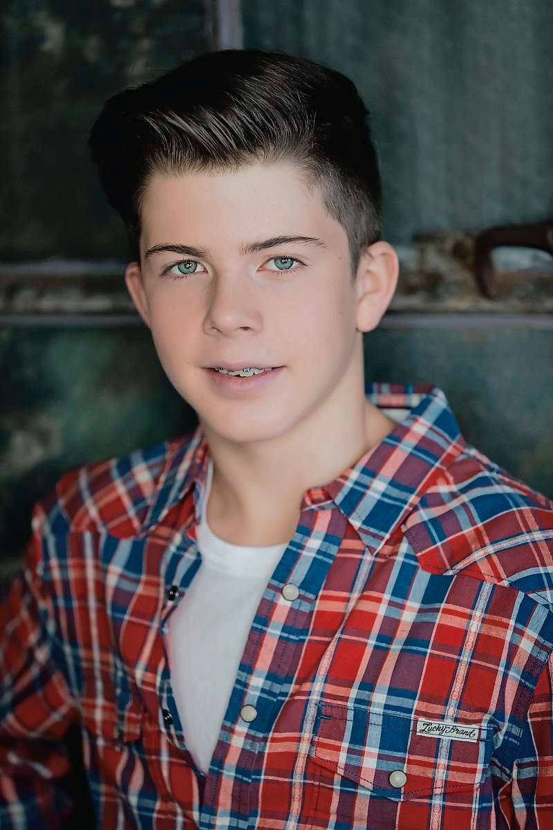 Local teen treads the boards – Our Communities