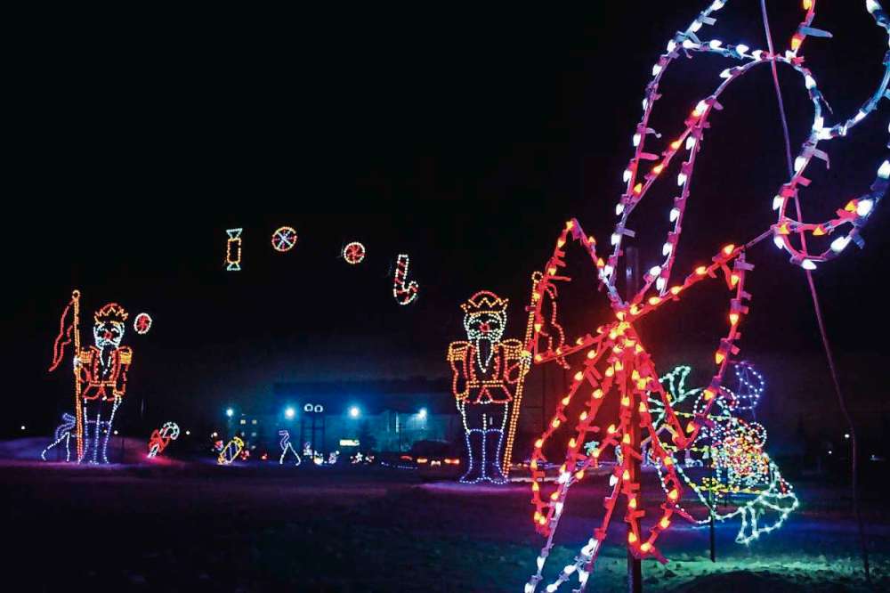 News in brief: Thousands of twinkling lights on view – Our Communities
