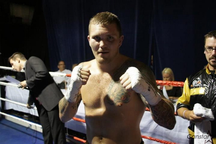 Newly turned pro, Gardiner still unbeaten – Our Communities