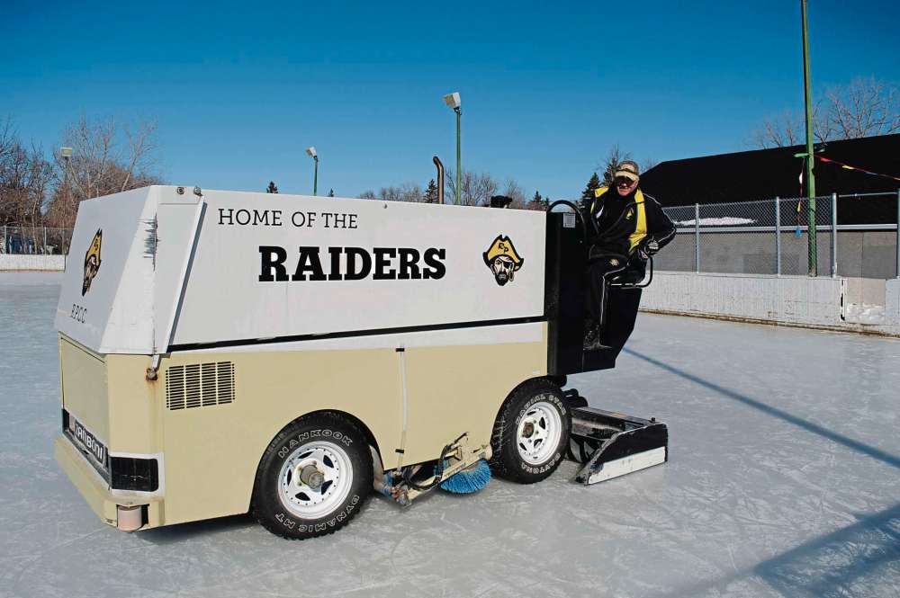 Roblin Park’s ‘Ice Man’ honoured – Our Communities