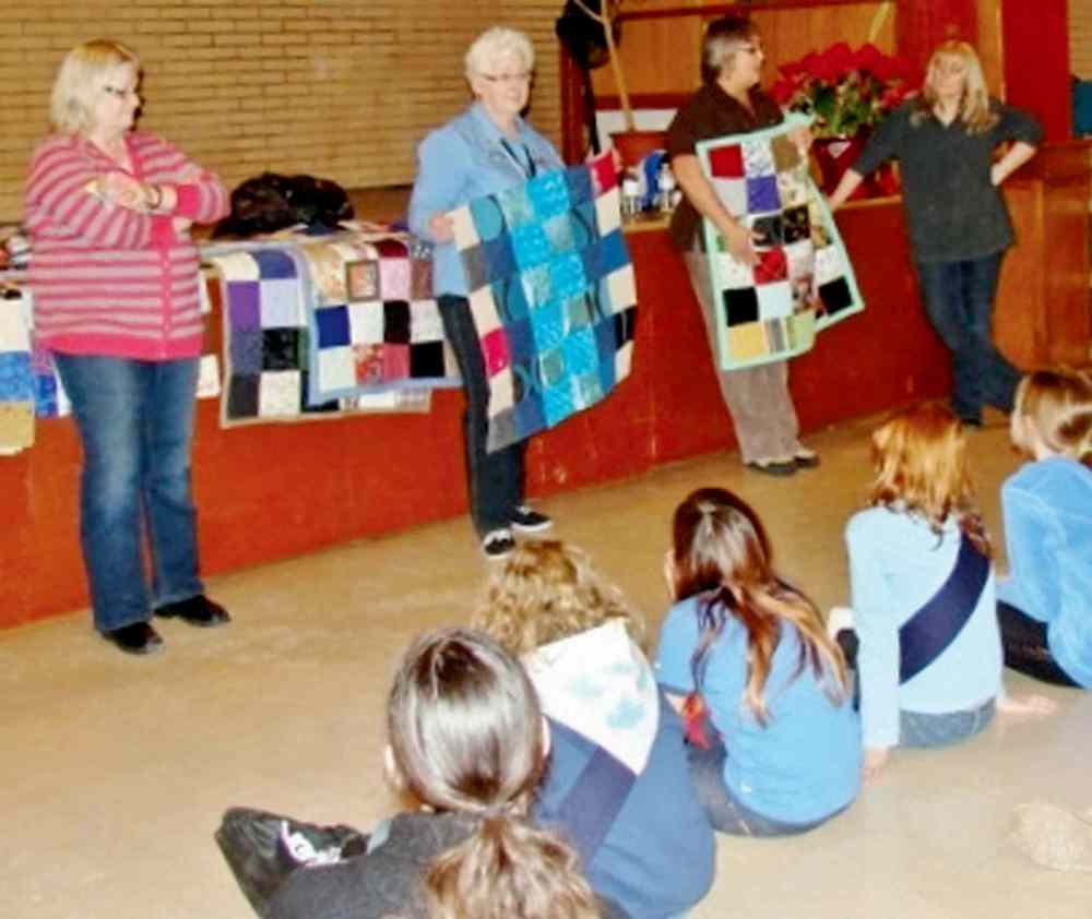 Girl Guides prepare kits – Our Communities