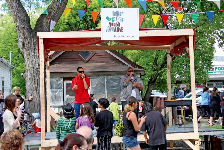 Barbecue helps bring together community – Our Communities