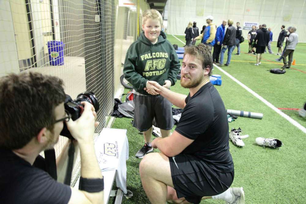 Bison Geoff Gray works out for NFL – Our Communities