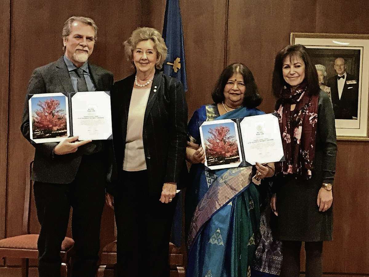 News in brief: Ray Dirks, Manju Lodha Honoured by Lieutenant Governor ...