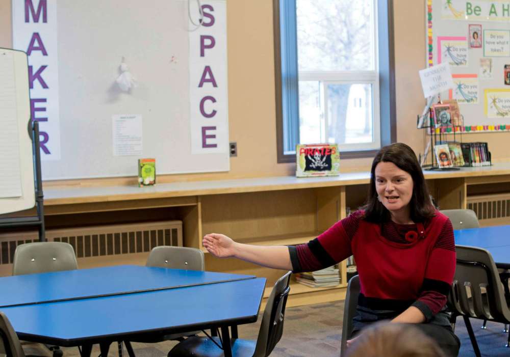 Oakenwald School embraces tech – Our Communities