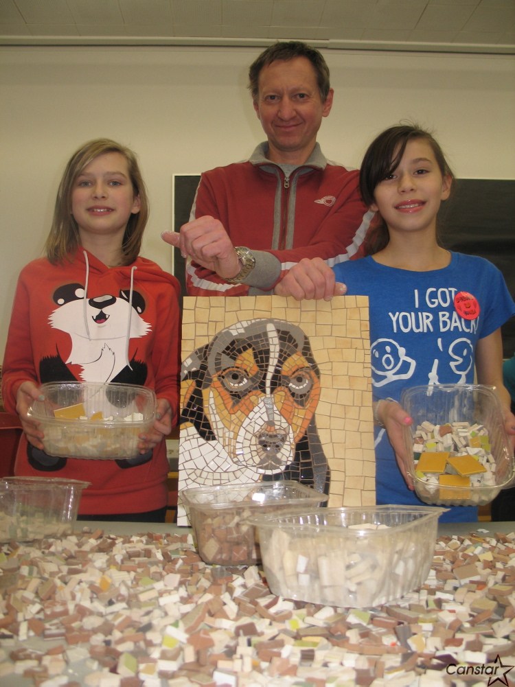 Local artist teaches Carpathia students the art of mosaics – Our ...