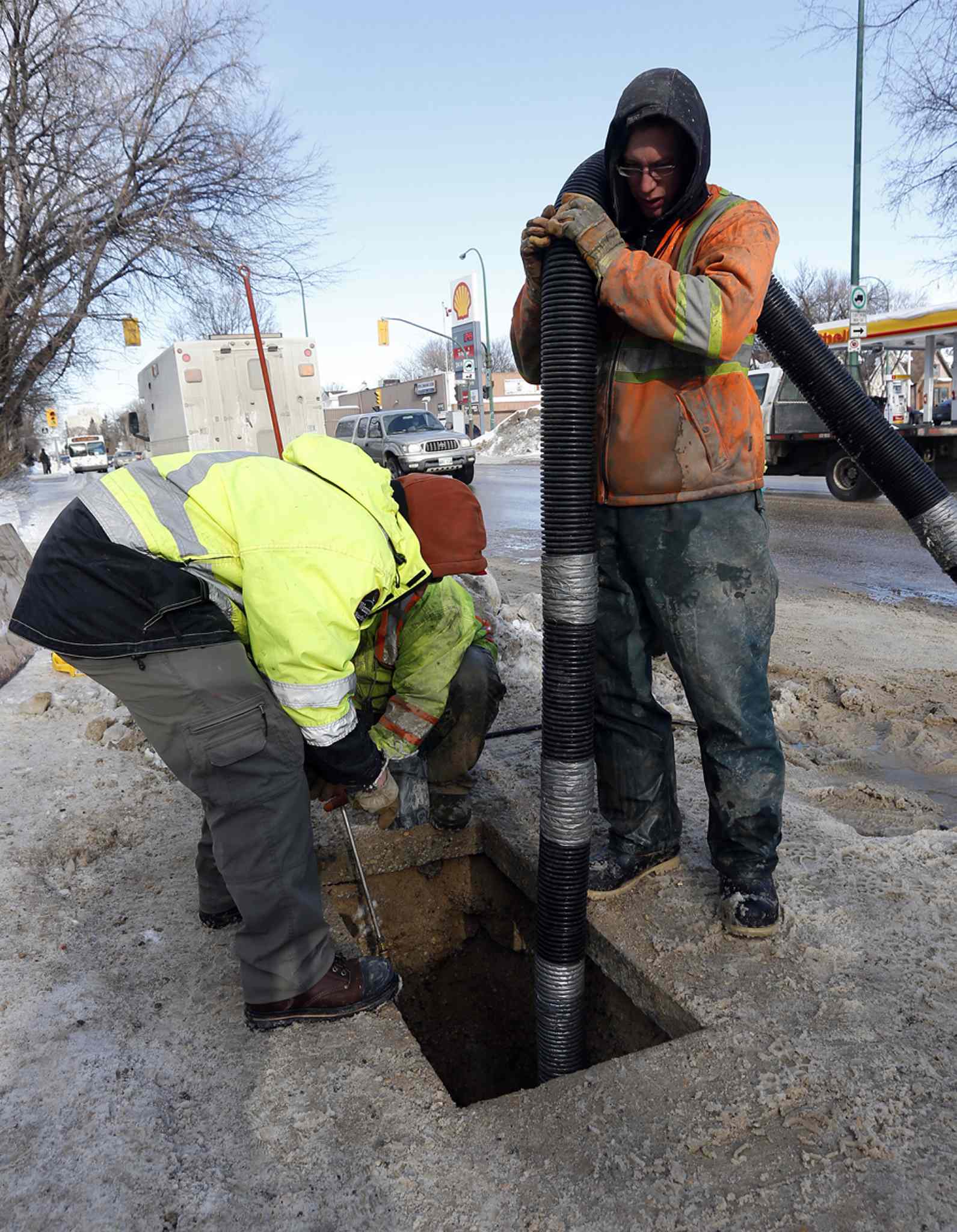 Crews working around the clock on pipes – Our Communities