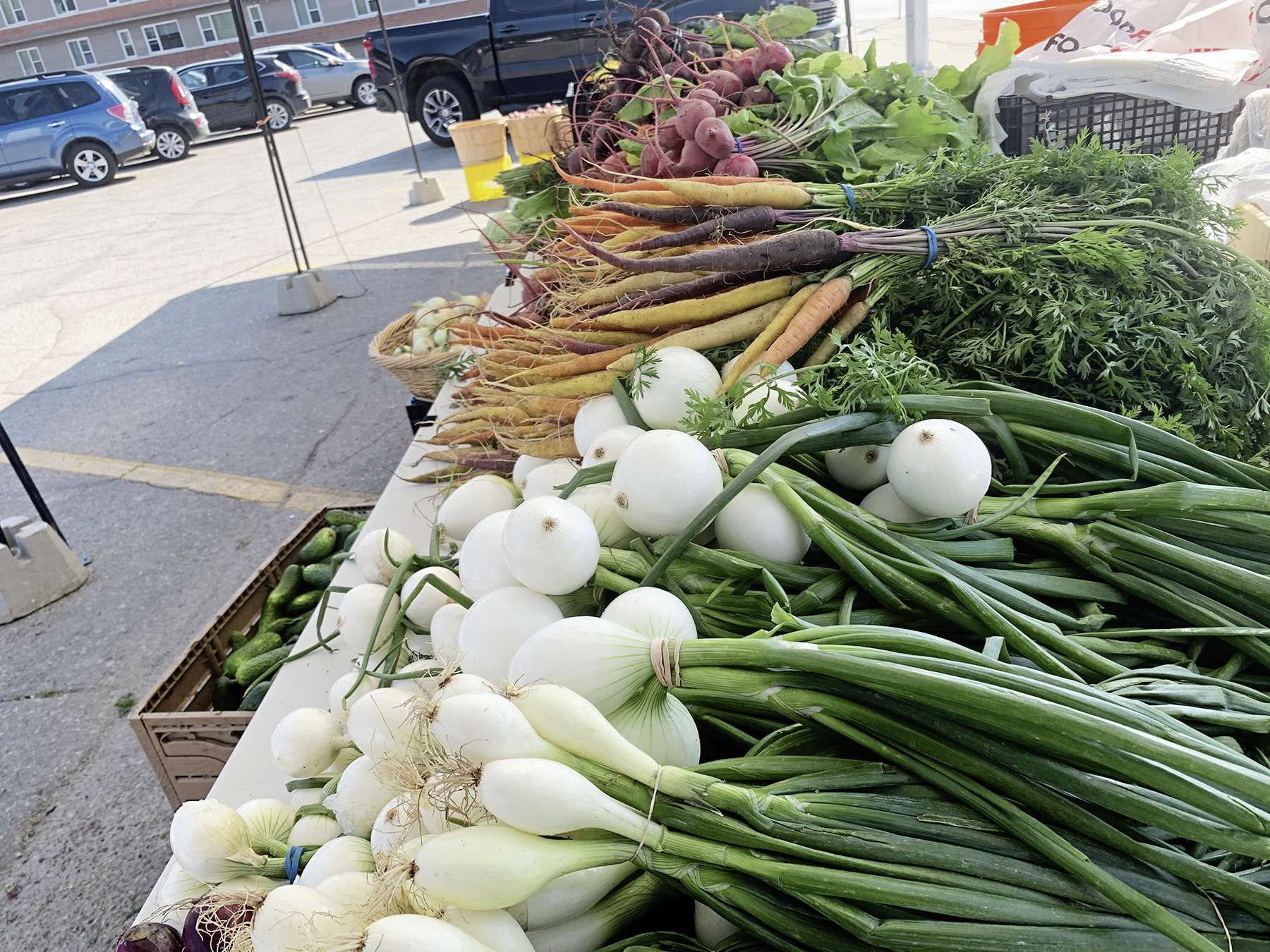 Food Fare prepares for farmers’ market – Our Communities