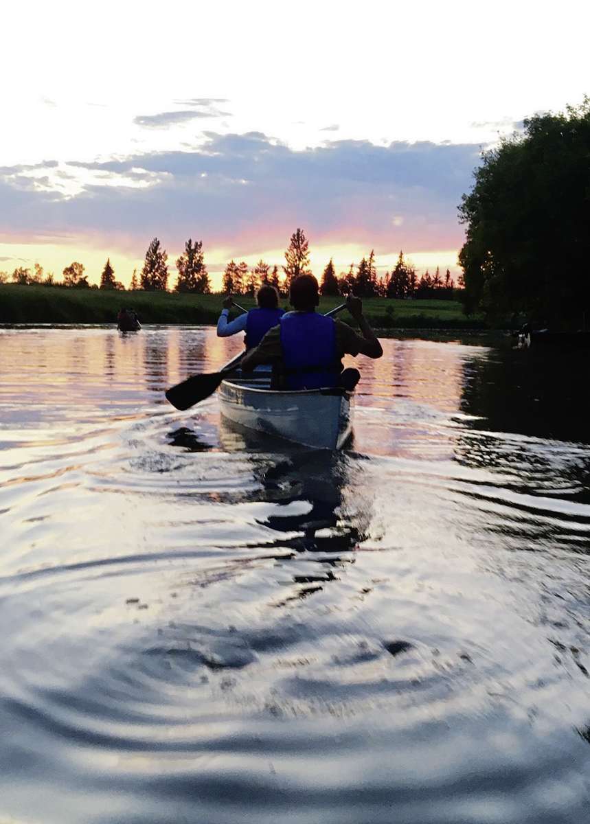 Paddlers gather for full-moon adventures – Our Communities