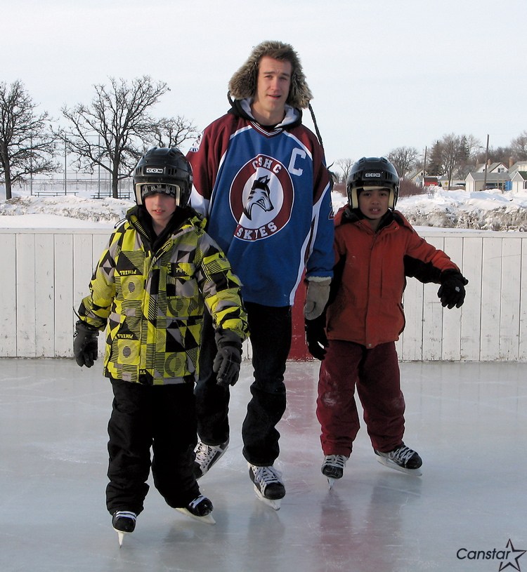 High school team scores big with skating program – Our Communities
