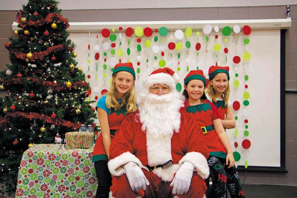 Domain resident helps out Santa Claus – Our Communities