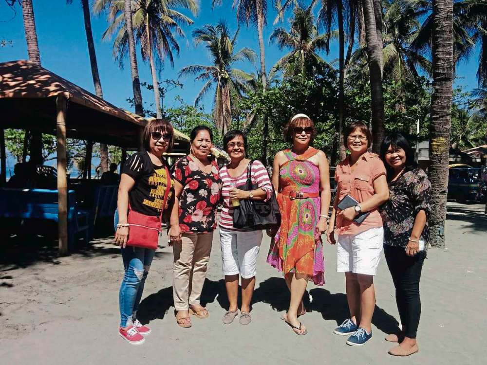 Filipino-Canadians say farewell to classmates – Our Communities