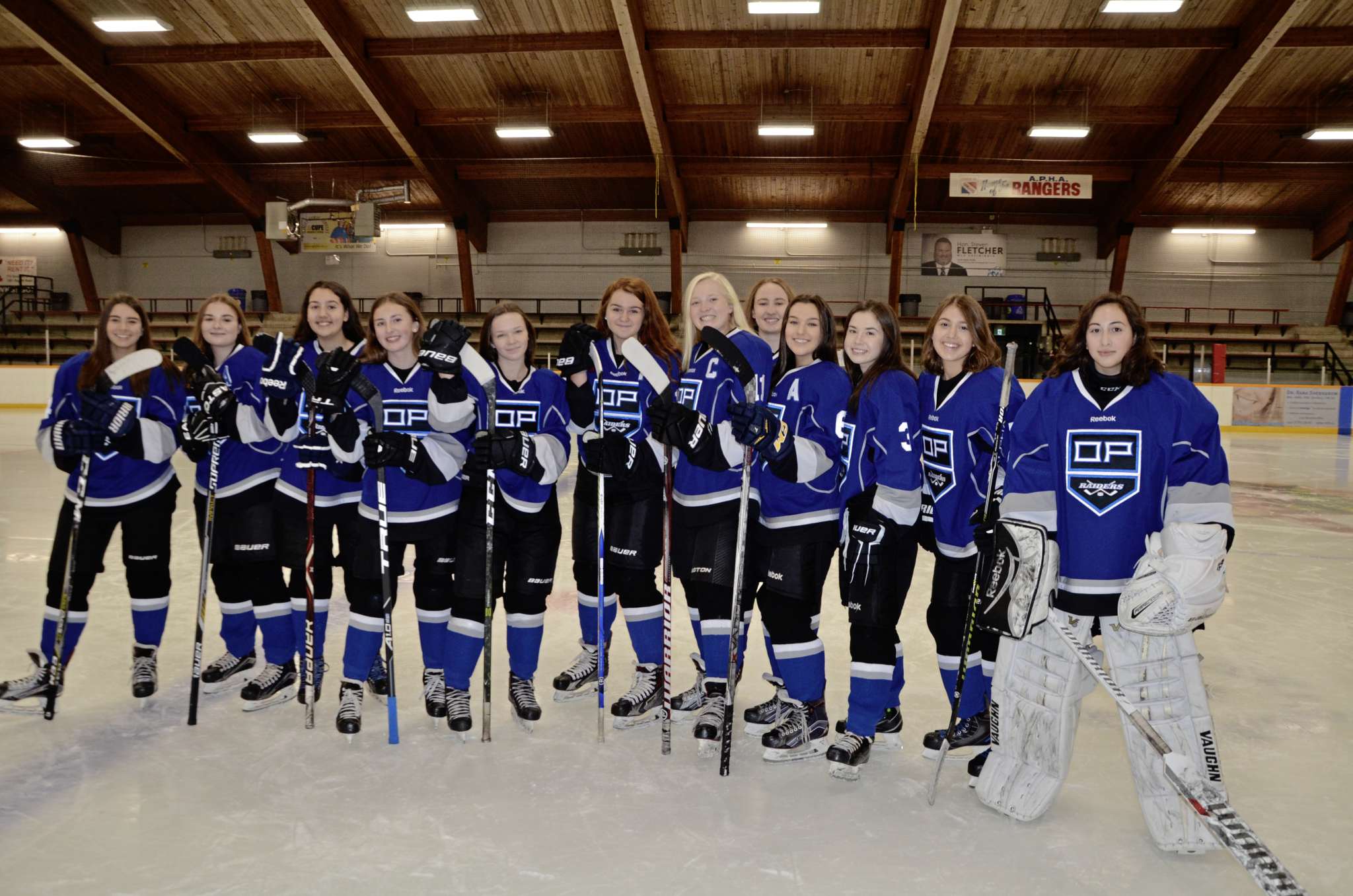 Oak Park girls hockey team looks to improve – Our Communities