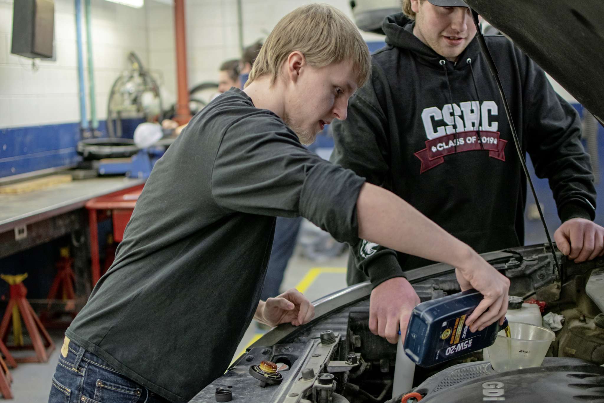 Garage giving students valuable experience – Our Communities