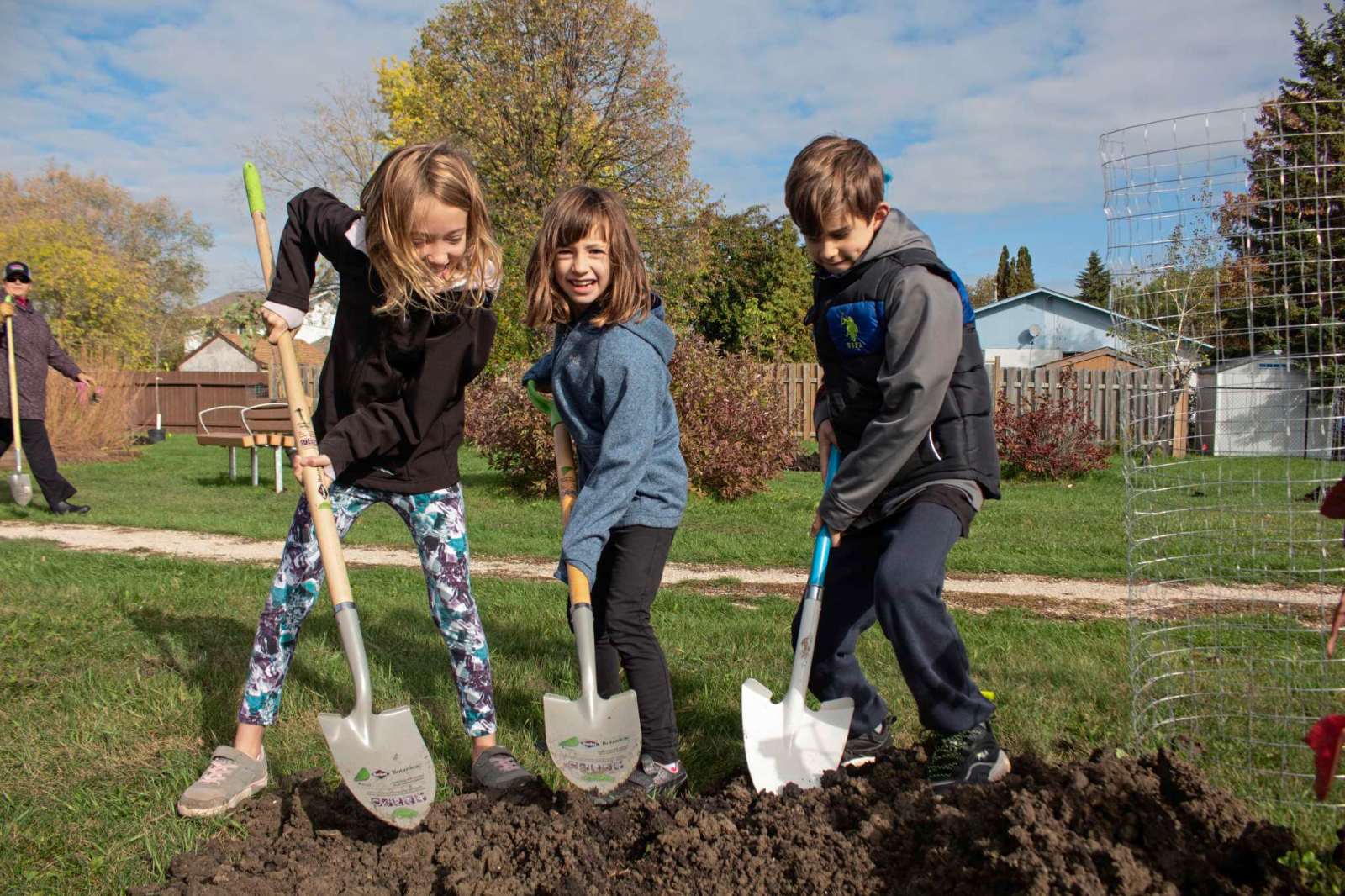 Harte Trail fall tree plant this weekend – Our Communities