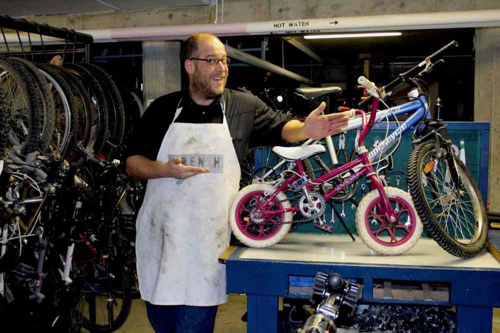 Bike-building marathon in West End – Our Communities