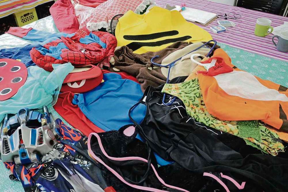 Dressing up Elwick – Our Communities