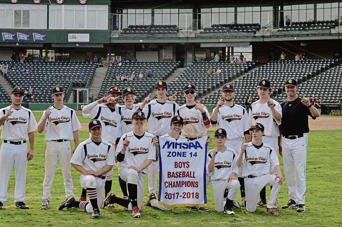 Gophers’ bats are alive – Our Communities