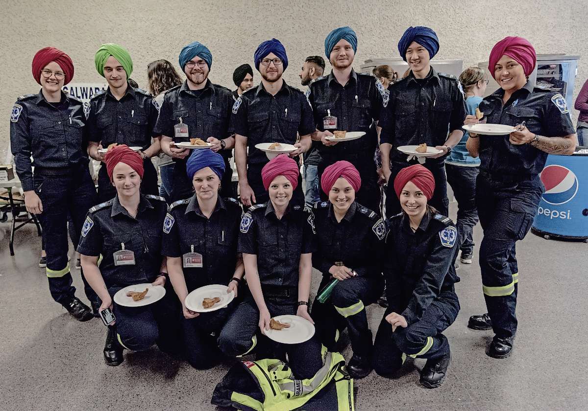 Learning about the turban tradition – Our Communities