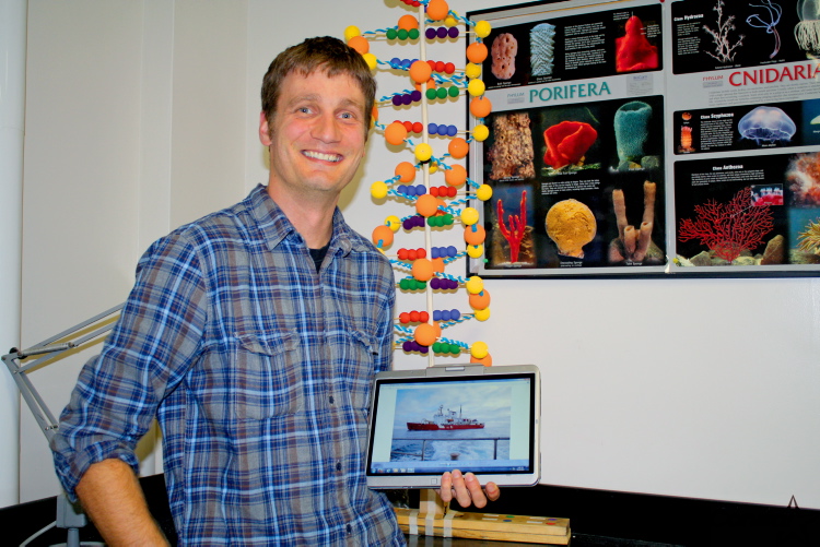 Daniel Mac teacher brings the Arctic into the class – Our Communities