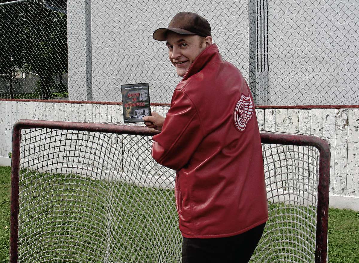 Resurrecting a hockey hero – Our Communities