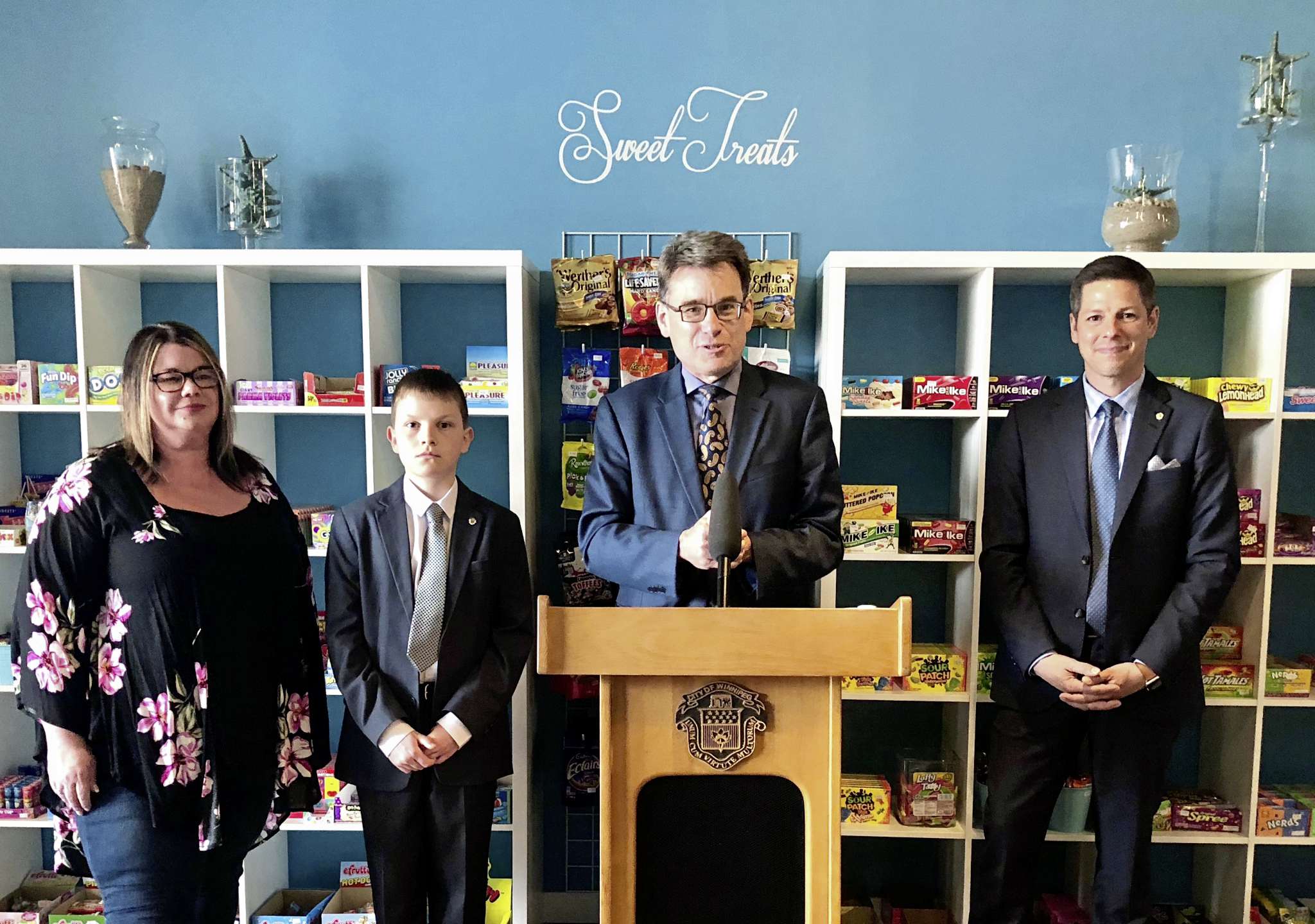 A sweet stop for new kid mayor – Our Communities