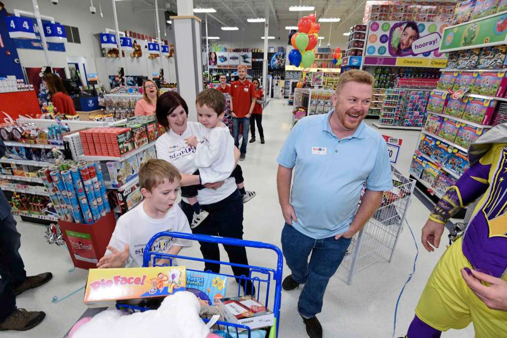 Icing on the cake for young shopper – Our Communities