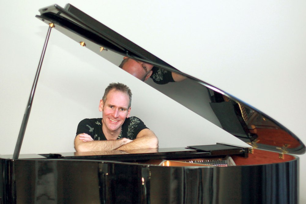 Linden Woods man puts charity show together – Our Communities