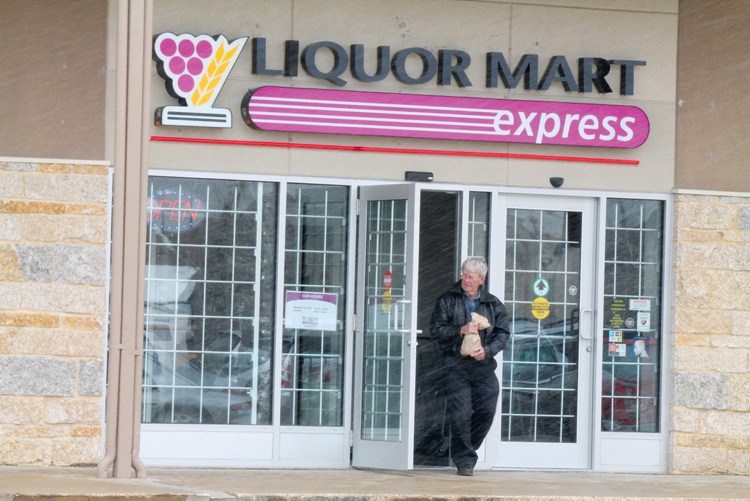 New Liquor Mart Express cracks doors – Our Communities