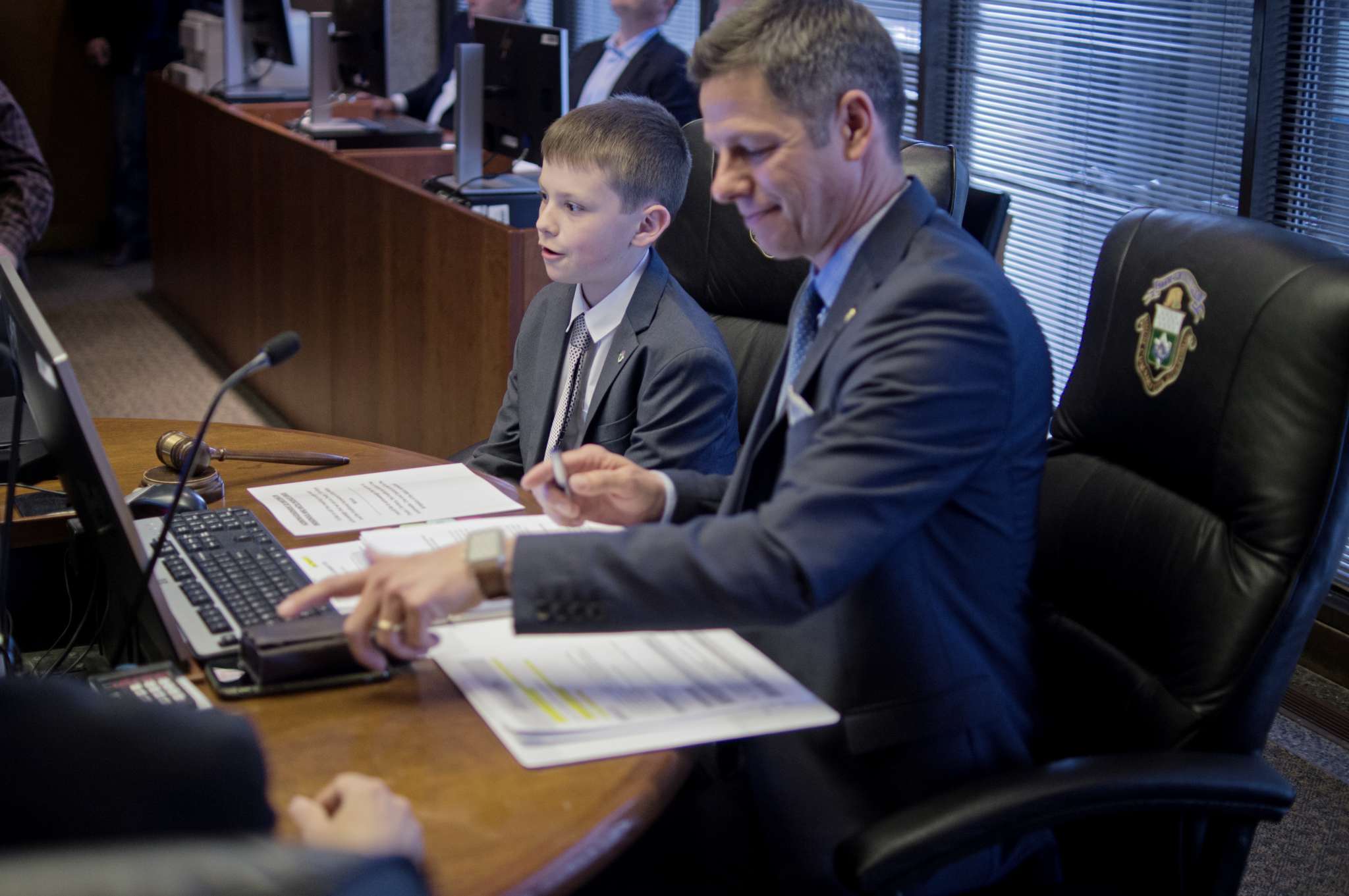 Bowman shows kid mayor the ropes – Our Communities