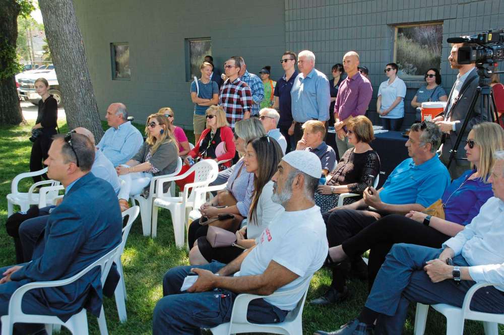 West End BIZ unveils community crossing – Our Communities