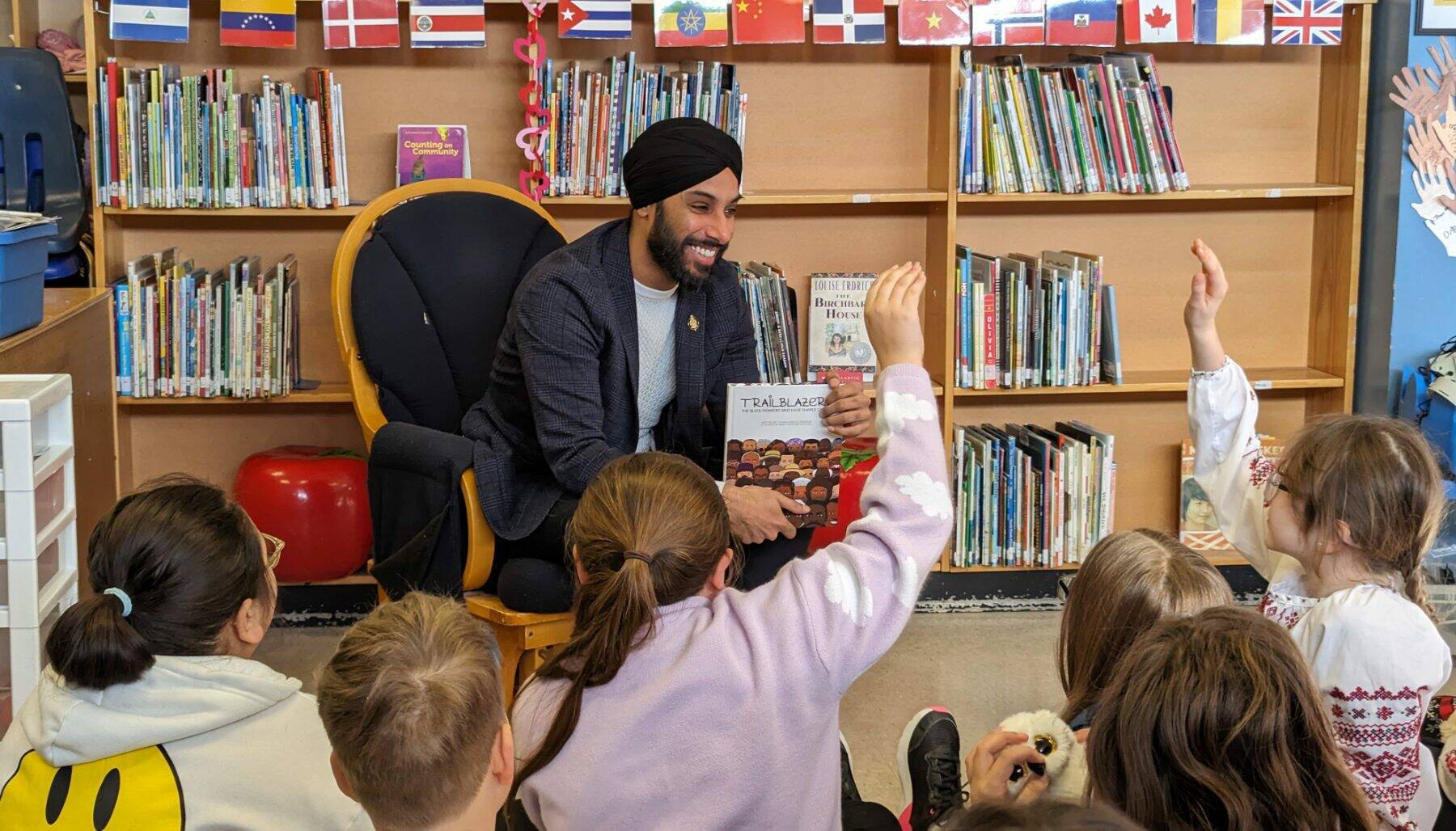 A bright economic future in Manitoba – Our Communities