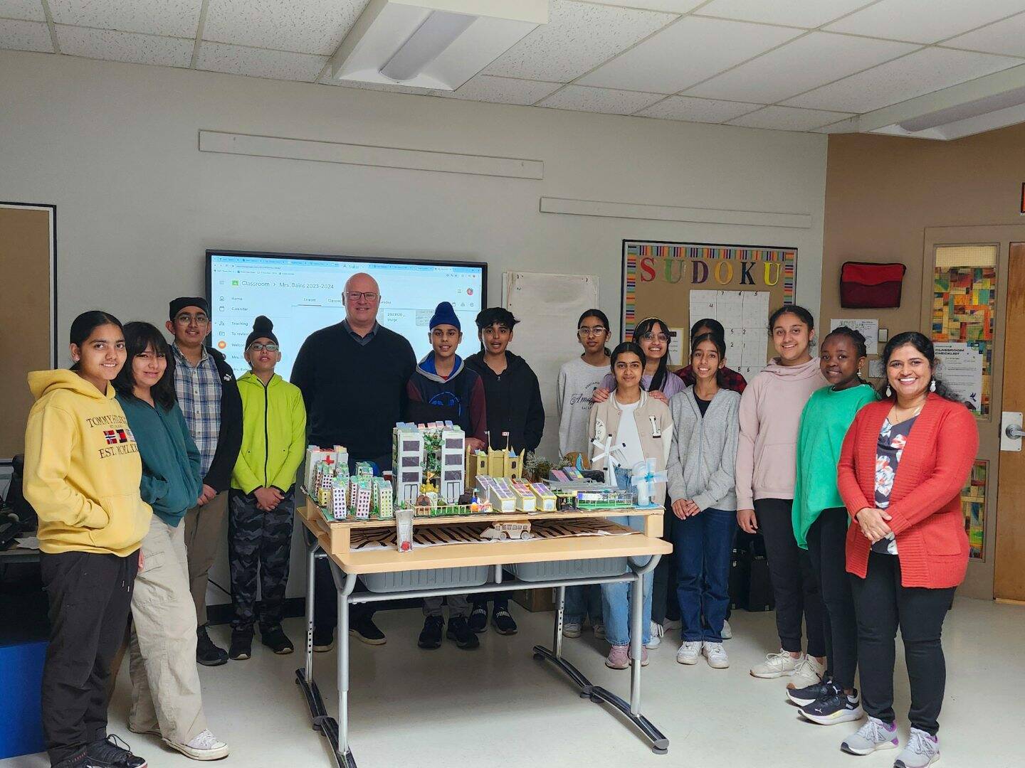 Middle school students designed award winning future city – Our Communities