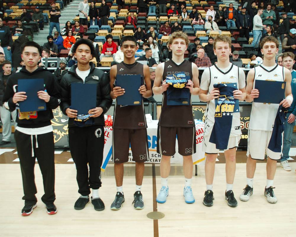 Maples makes basketball history – Our Communities