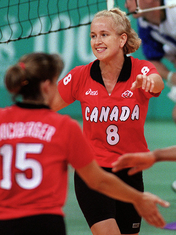 Michelle Jaworski Volleyball _ Lady spikers sweep defending national ...