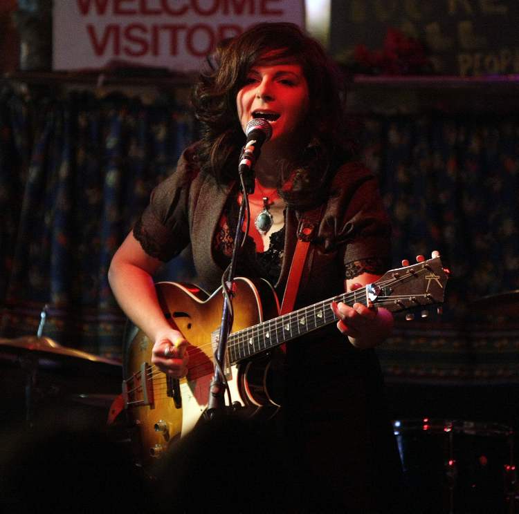 Little Miss Higgins, Winnipeg 5 to play WECC – Winnipeg Free Press