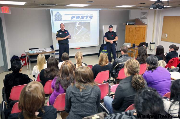 PCs would fund more police officers for schools – Winnipeg Free Press