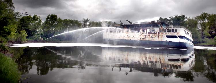 Scuttled ship finally heading to scrap heap – Winnipeg Free Press