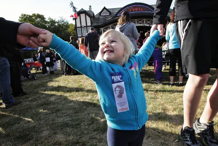 Hundreds turn out for Terry Fox Run – Winnipeg Free Press
