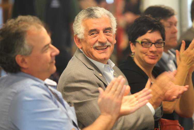 Peerless boss to give 100 sleeping bags to needy – Winnipeg Free Press