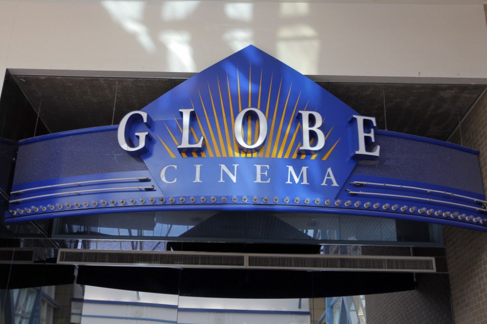 Curtain drops on the Globe – Winnipeg Free Press