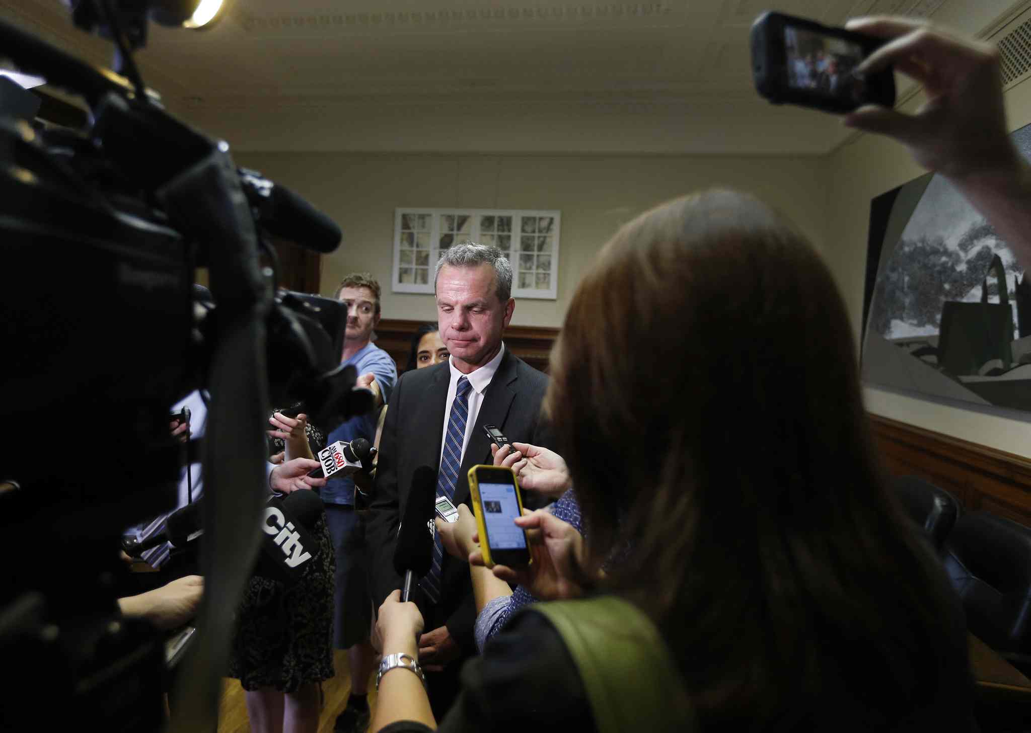 Silence surrounds president’s exit – Winnipeg Free Press