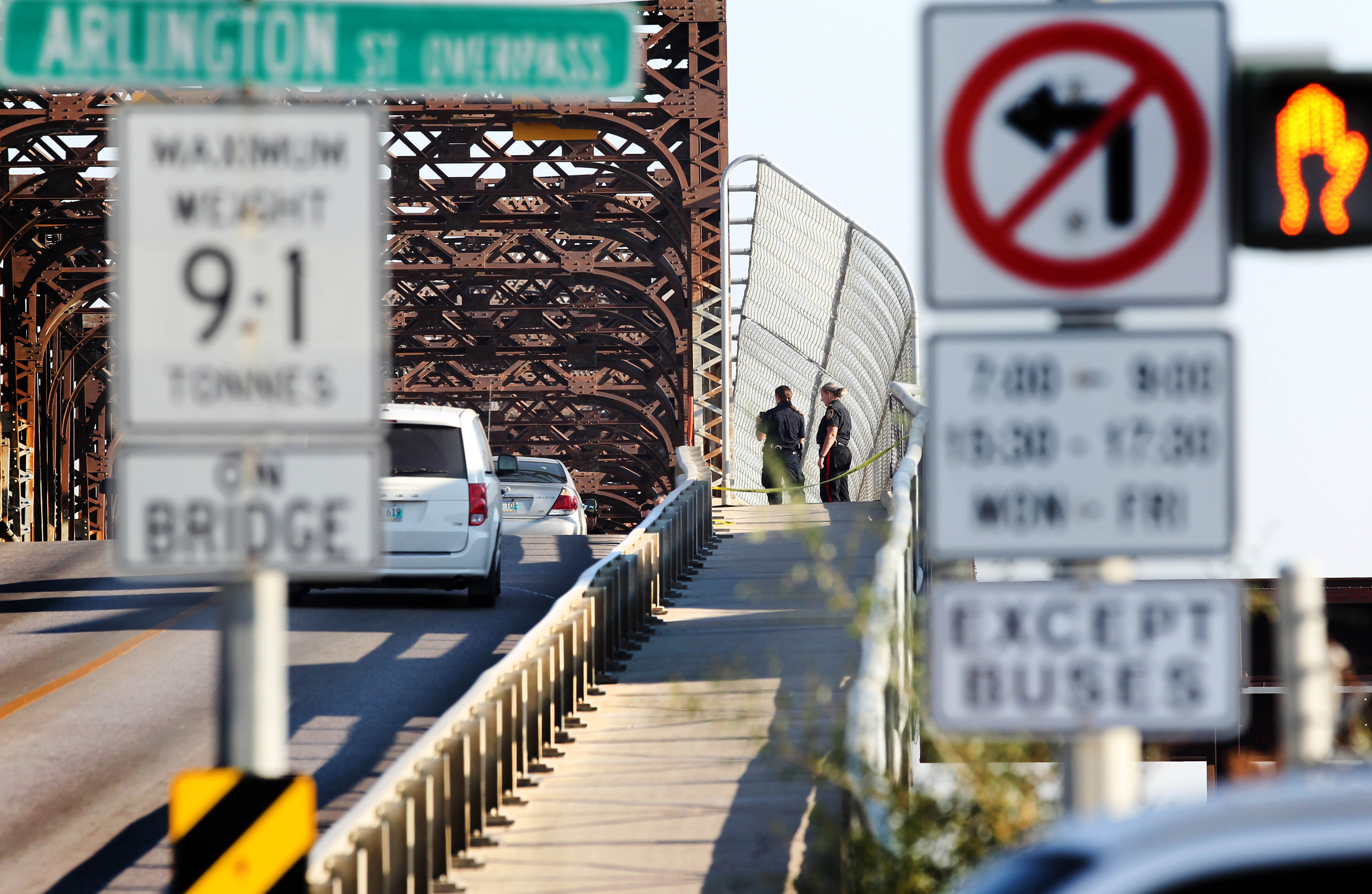 Pedestrian struck twice on Arlington Bridge in critical condition ...
