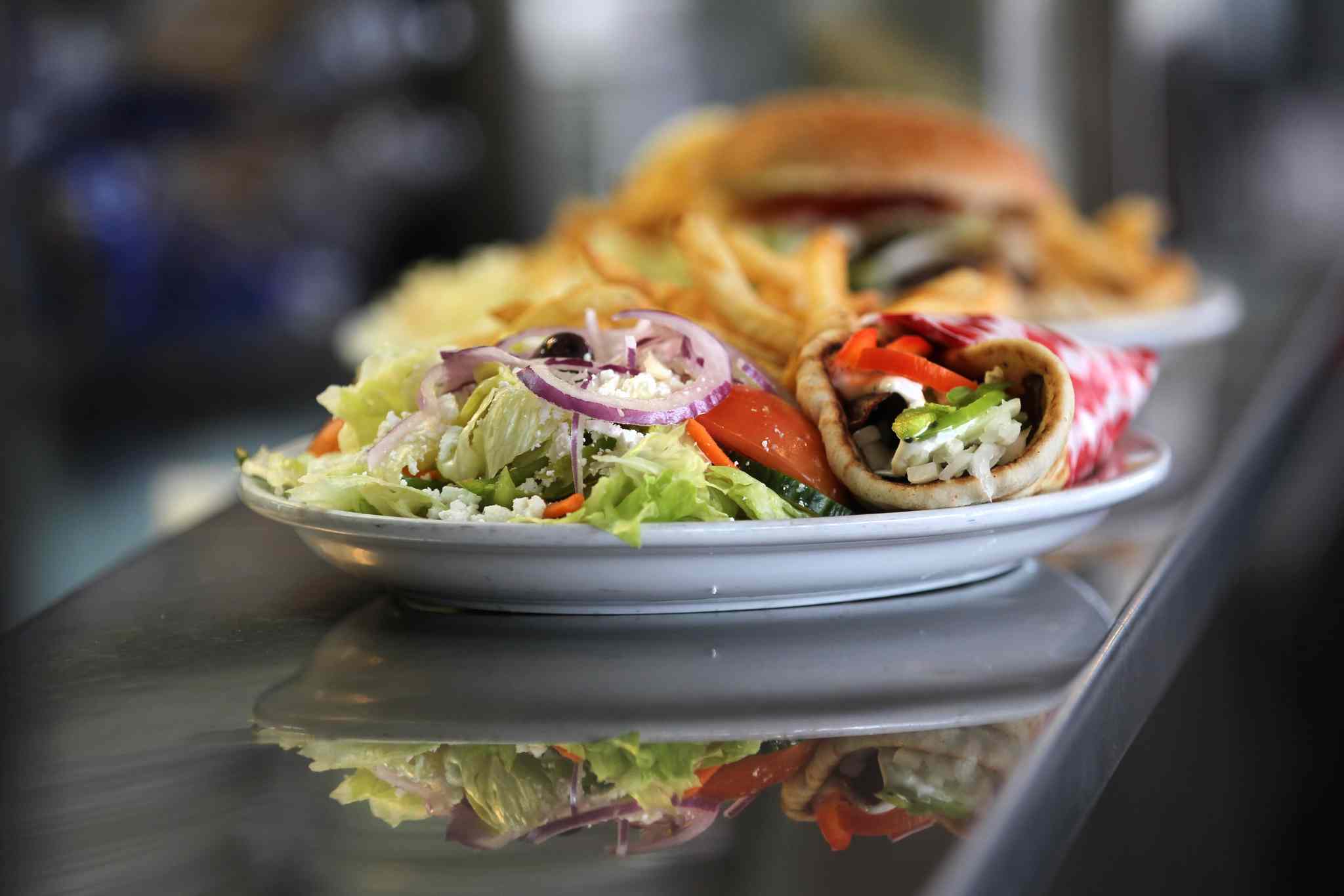 Red Top restaurant runs in the family – Winnipeg Free Press