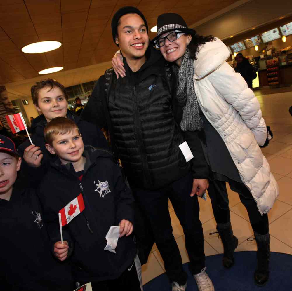 Bowey gets rousing hometown welcome – Winnipeg Free Press